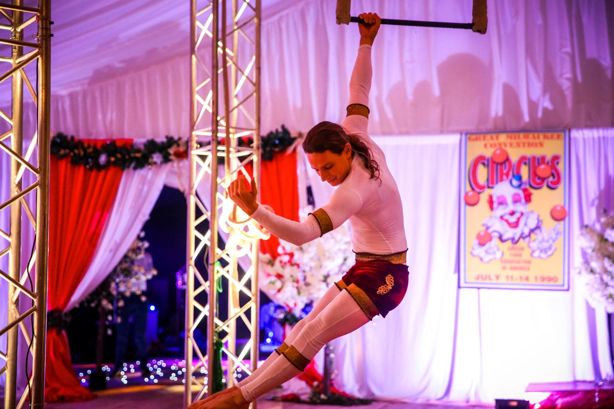 A Night at the Circus: New Year 2017 at Hockwold Hall – Hockwold Hall